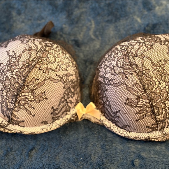 Victoria's Secret | Intimates & Sleepwear | Victorias Secret Bombshell ...